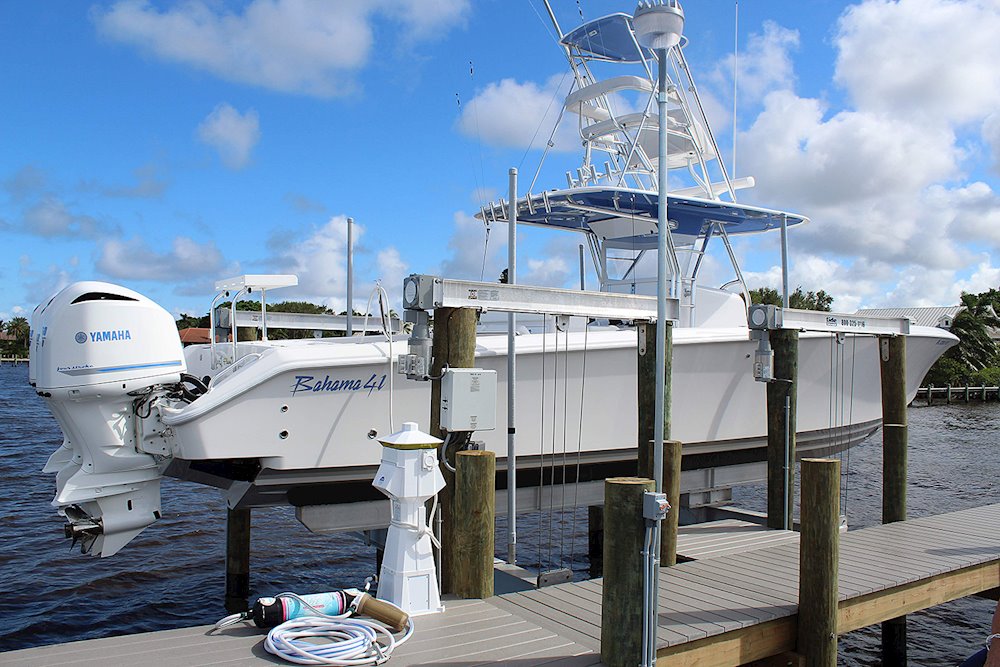 Boat Lift Models: Protect Your Boat w/ the Best Boat Lifting System ...