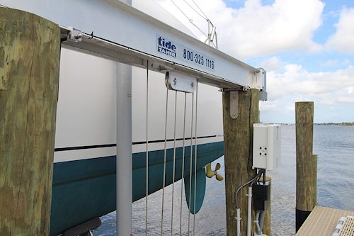 Shop Eight Piling Motorized Boat Lifts: The Ultimate Boat Lift for ...