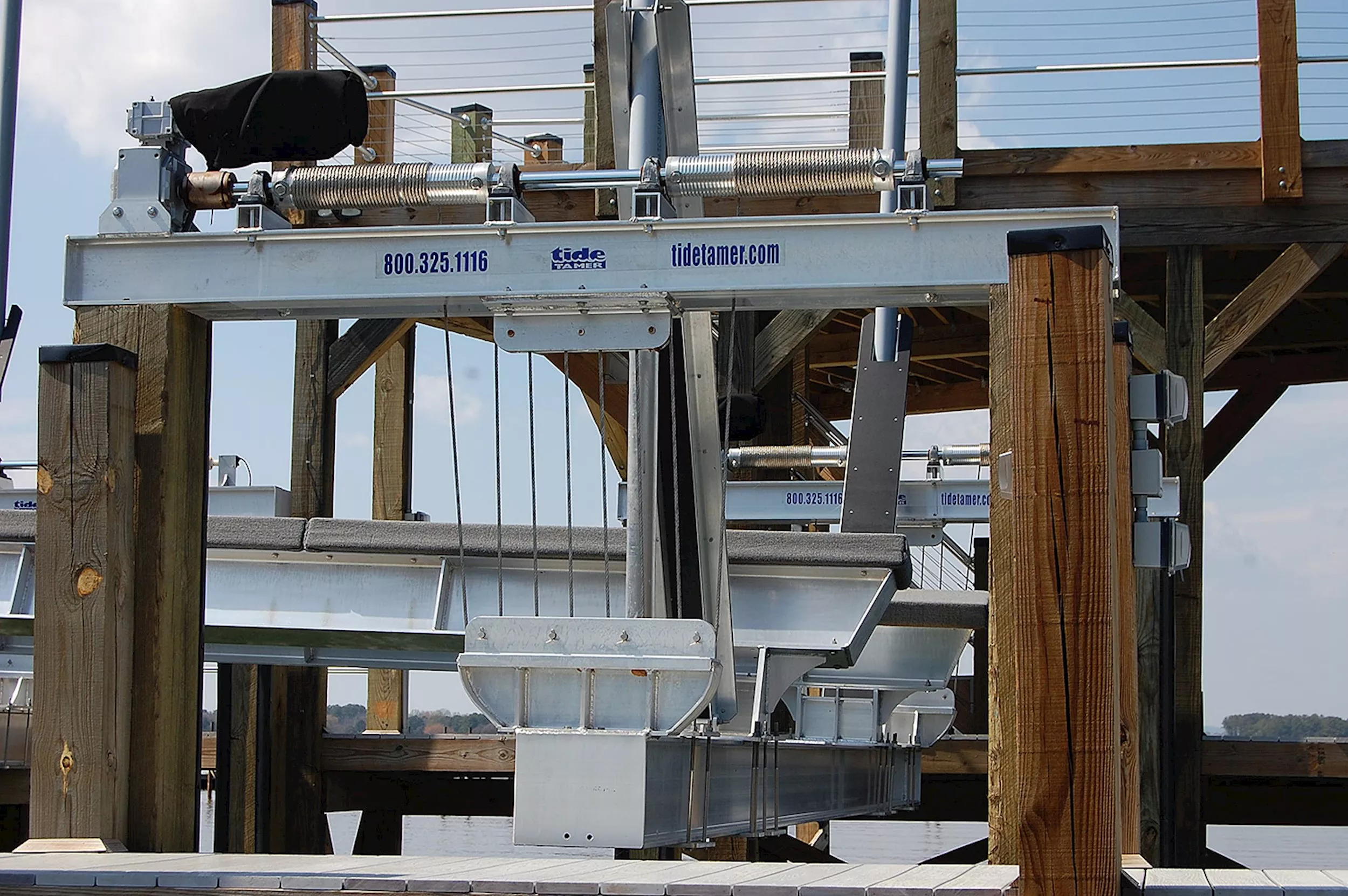 Shop Yacht Lifts: Luxury Boat Lifts for Yachts | Tide Tamer