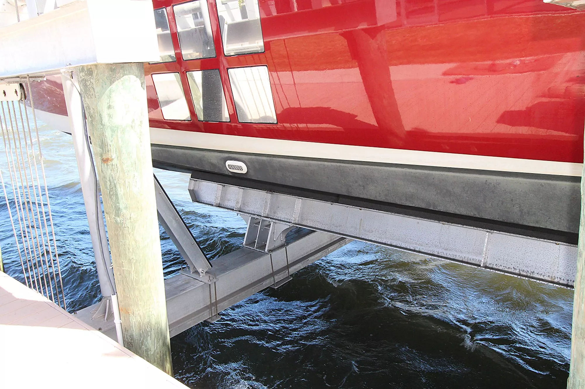 Shop Yacht Lifts: Luxury Boat Lifts for Yachts | Tide Tamer