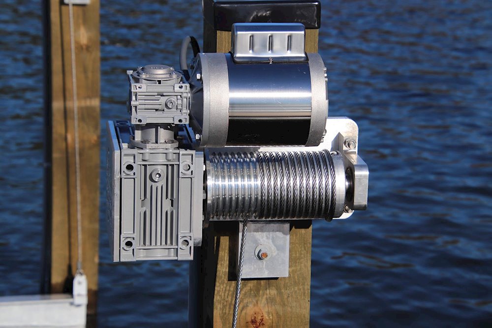 Shop Aluminum Beamless Boat Lifts: Unobstructed Views & Easy Access ...