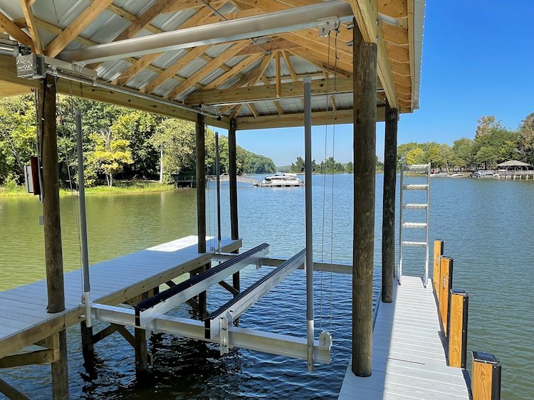 Boat Lift Models: Protect Your Boat w/ the Best Boat Lifting System ...
